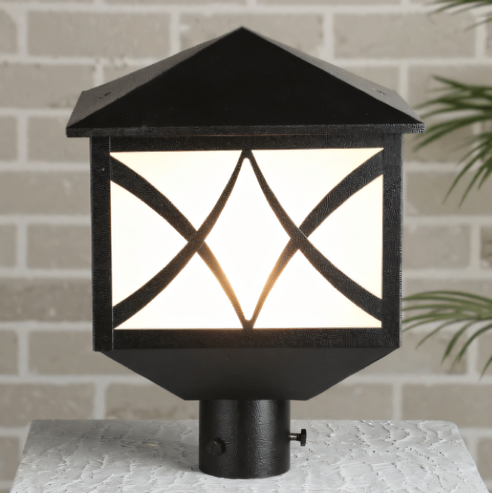 Black Metal Eleganza Gate Light – Luxury Lighting Company